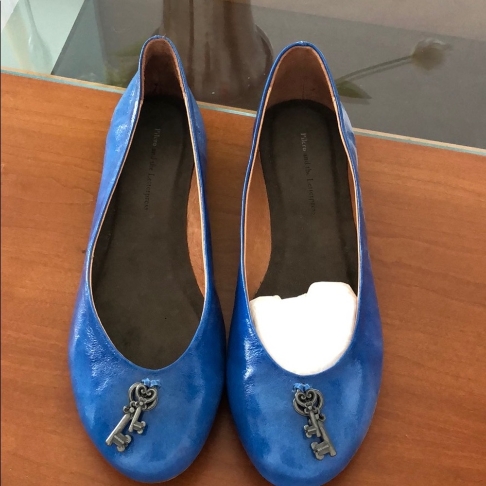 Blue Flats - Gem
